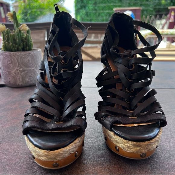 Chinese Laundry | Shoes | Chineselaundry Wedges | Poshmark